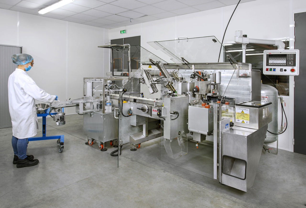 outils de fabrication, de conditionnement et de stockage.